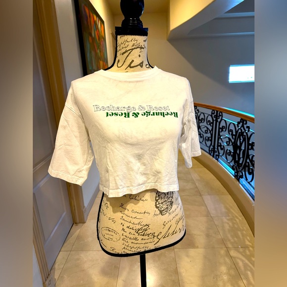 H&M | Tops | H And M Graphic Tee Crop Top | Poshmark